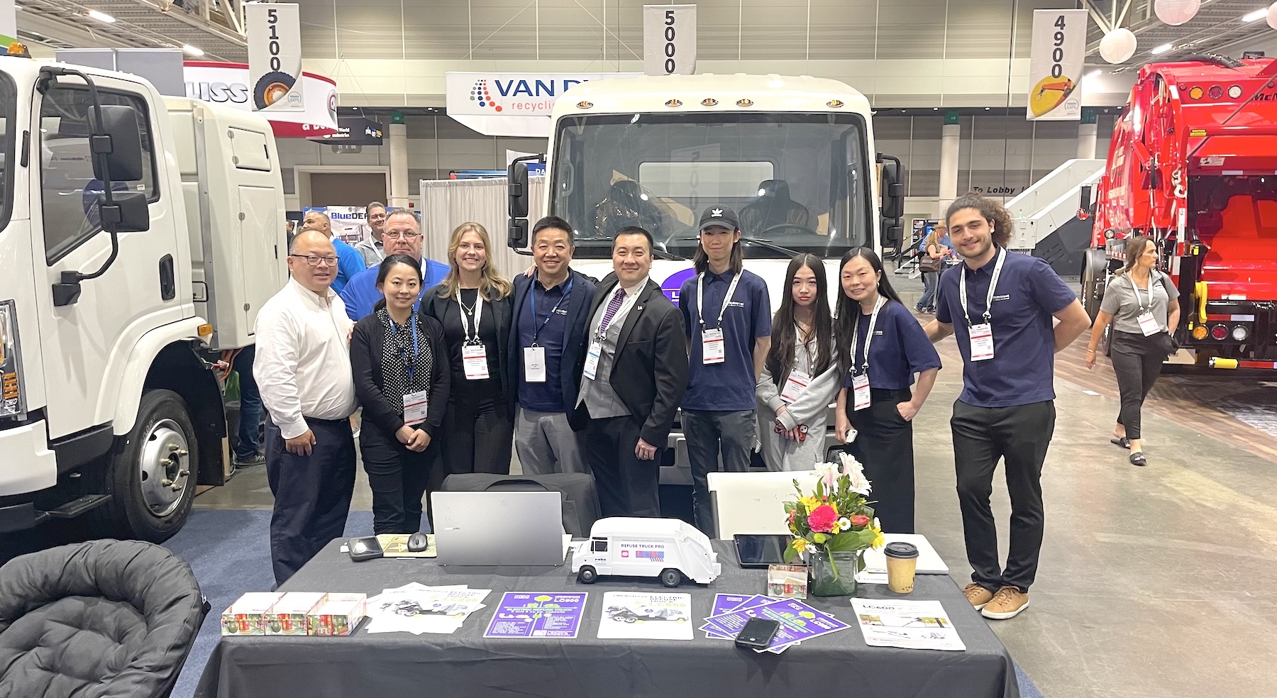 Robostreet Unveils Revolutionary Electric Refuse Truck LC600 at ...